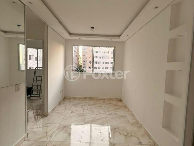 Apartamento em condomínio com 2 dormitórios em São Paulo