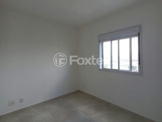 Apartamento em condomínio com 2 dormitórios em São Paulo