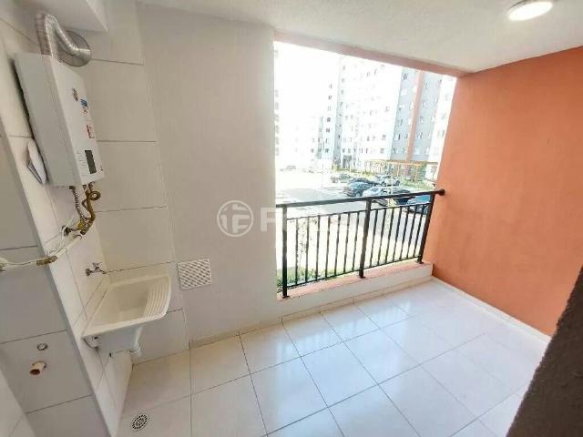 Apartamento em condomínio com 2 dormitórios em São Paulo