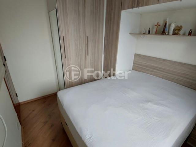 Apartamento em condomínio com 2 dormitórios em São Paulo