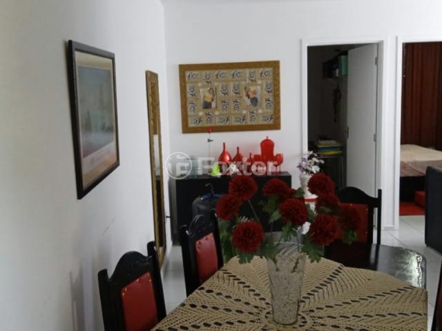 Apartamento em condomínio com 2 dormitórios em São Paulo