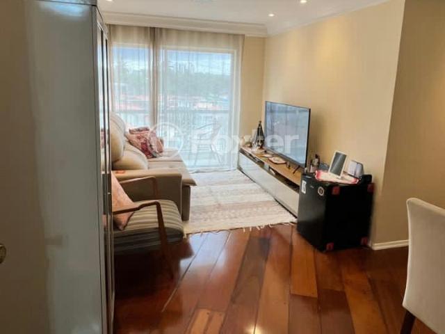 Apartamento em condomínio com 2 dormitórios em São Paulo