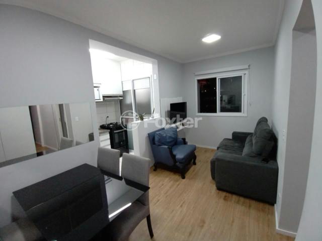 Apartamento em condomínio com 2 dormitórios em São Paulo