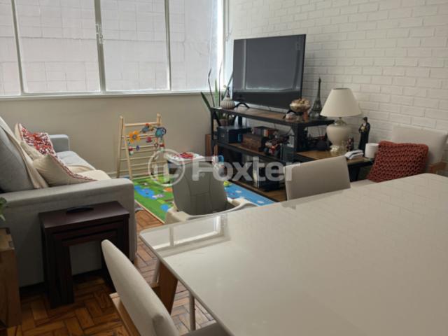 Apartamento em condomínio com 2 dormitórios em São Paulo