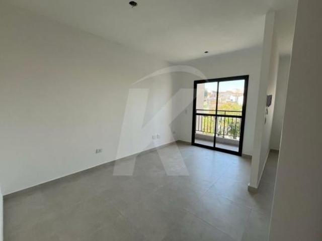 Apartamento em Condomínio com 2 Quartos, Sacada, Elevador na Vila Maria Alta
