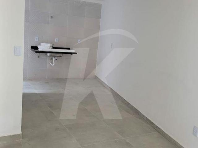 Apartamento em Condominio com 2 Quartos, Quintal e 1 Vaga de Garagem próximo Shopping Santana Park
