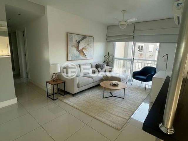 Apartamento em condomínio com 3 dormitórios em Porto Alegre