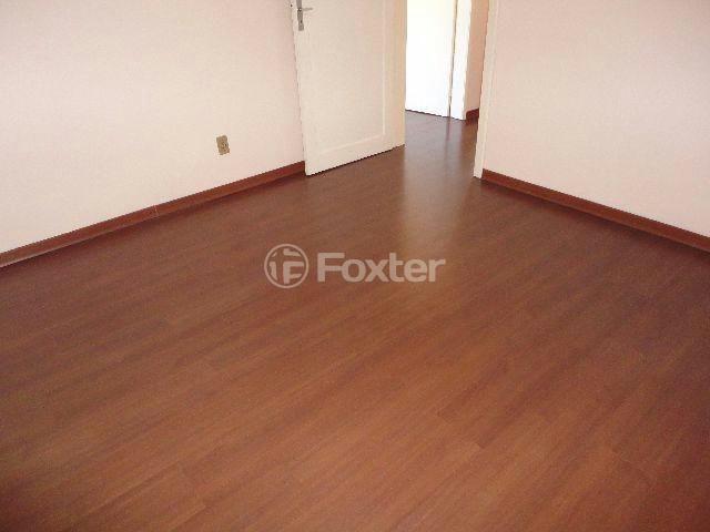 Apartamento em condomínio com 3 dormitórios em Porto Alegre