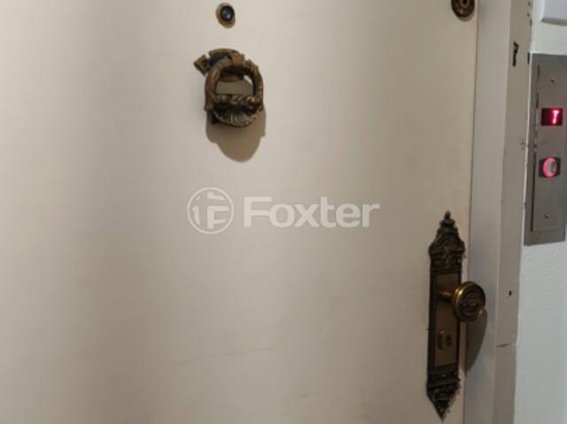 Apartamento em condomínio com 3 dormitórios em Porto Alegre