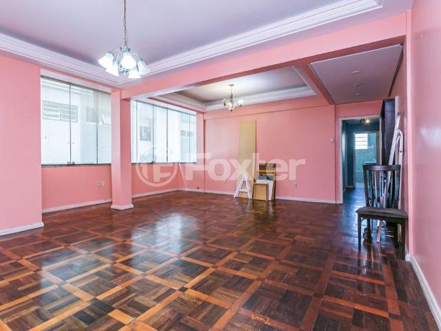 Apartamento em condomínio com 3 dormitórios em Porto Alegre
