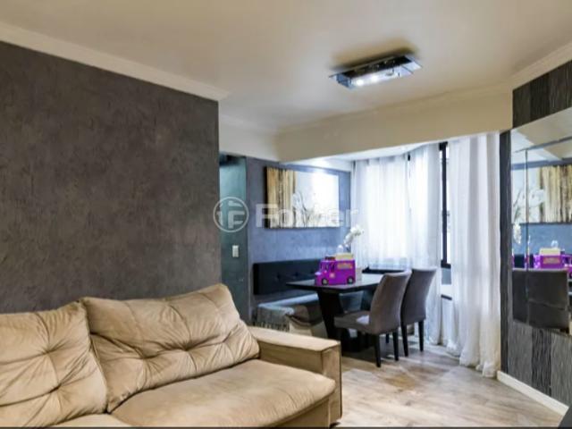 Apartamento em condomínio com 3 dormitórios em São Paulo