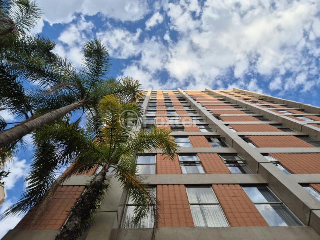 Apartamento em condomínio com 3 dormitórios em São Paulo