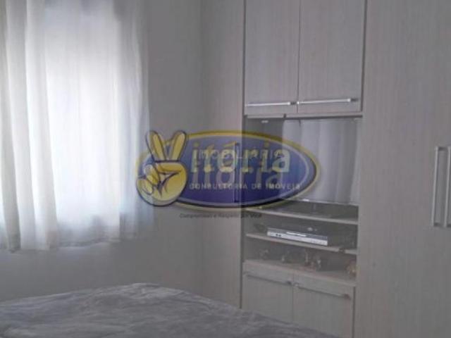 Apartamento em Condomínio Padrão para Venda no bairro Centro