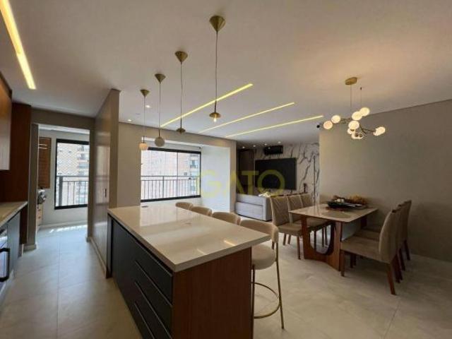 Apartamento em condomínio para venda em Alphaville Barueri/SP