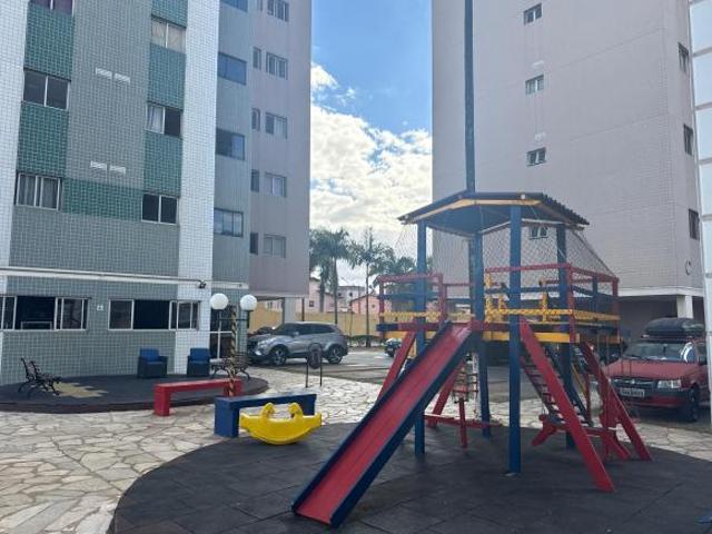 Apartamento em condomínio residencial c/ garagem