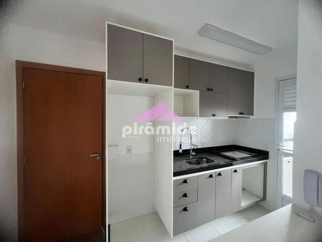 Apartamento em Condomínio Residencial Colinas do Paratehy, São José dos Campos/SP de 65m² 3 quartos à venda por R$ 639.000,00