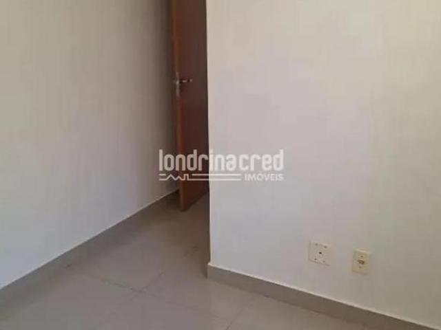 Apartamento em Conjunto Habitacional Doutor Farid Libos, Londrina/PR de 43m² 2 quartos à venda por R