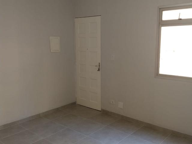 Apartamento em Conjunto Habitacional Marinho, Jacareí/SP de 0m² 2 quartos para locação R$ 1.250,00/mes