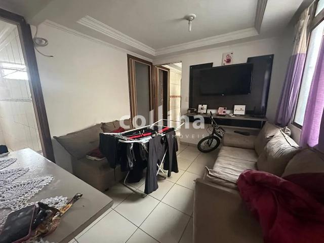 Apartamento em Conjunto Habitacional Presidente Castelo Branco, Carapicuíba/SP de 44m² 2 quartos à venda por R$ 149.900,00