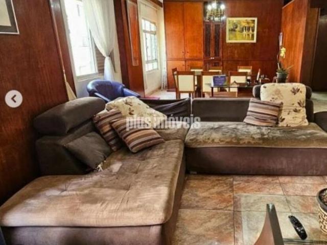 Apartamento em Consolacao com 171m²