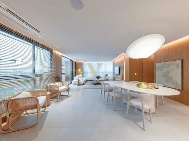 Apartamento em construção, de 3 ou 4 quartos no Batel