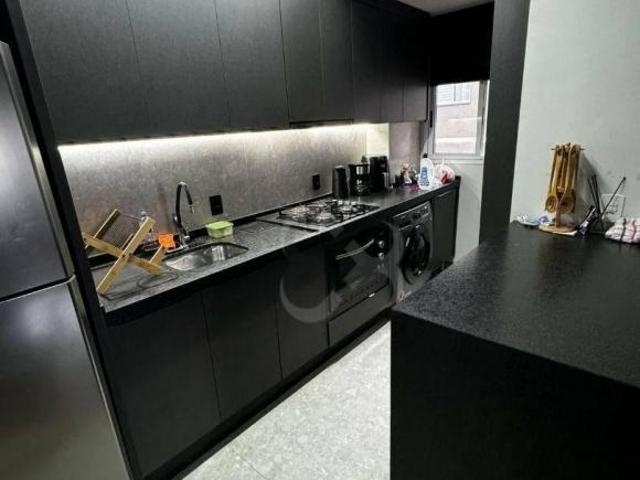 Apartamento em Colinas, Londrina/PR de 49m² 2 quartos à venda por R$ 210.000,00