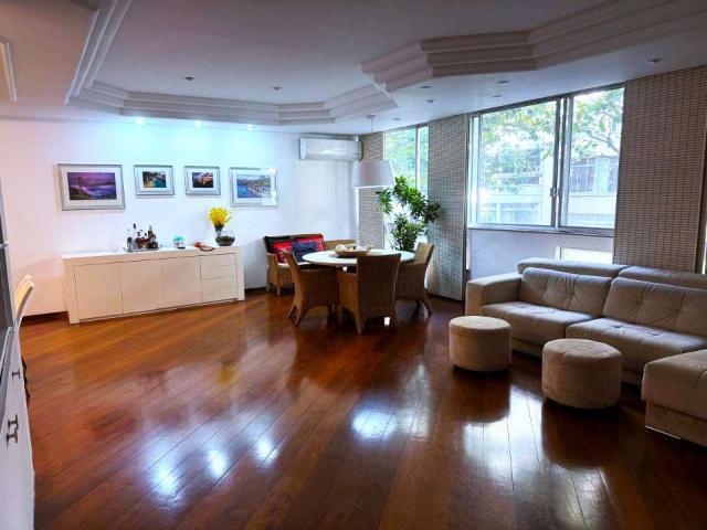 Apartamento em Copacabana, Rio de Janeiro/RJ de 167m² 3 quartos à venda por R$ 2.199.900,00