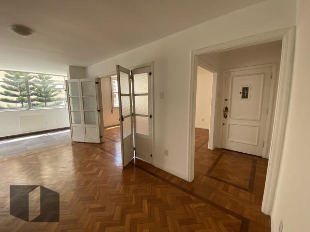Apartamento em Copacabana, Rio de Janeiro/RJ de 197m² 4 quartos à venda por R$ 1.899.000,00 ou para locação R$ 9.000,00/mes