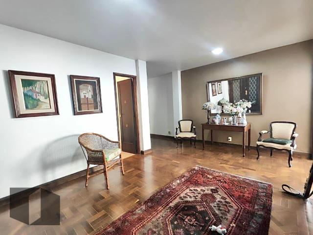 Apartamento em Copacabana, Rio de Janeiro/RJ de 287m² 4 quartos à venda por R$ 1.899.900,00