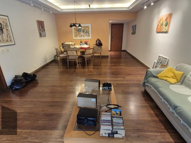 Apartamento em Cosme Velho, Rio de Janeiro/RJ de 143m² 3 quartos à venda por R$ 1.599.900,00