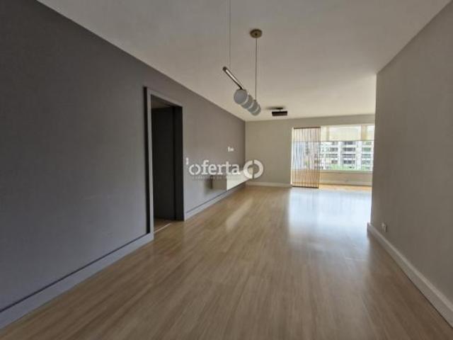 Apartamento em Curitiba Centro Cívico
