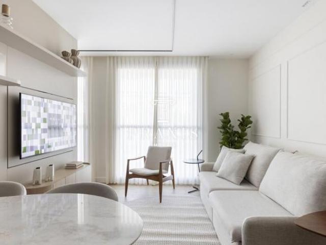 APARTAMENTO em CURITIBA PR, no bairro Centro Cív