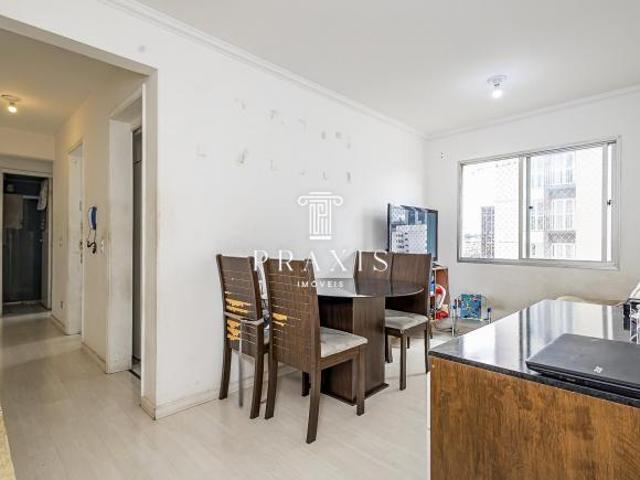 APARTAMENTO em CURITIBA PR, no Centro Referênc