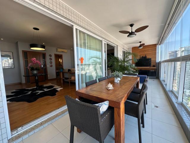 Apartamento em Embaré, Santos/SP de 159m² 3 quartos à venda por R$ 2.499.900,00