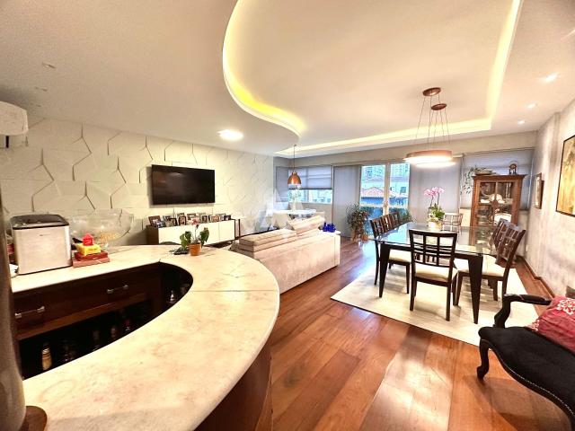 Apartamento em Embaré, Santos/SP de 190m² 4 quartos à venda por R$ 1.349.000,00