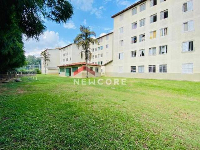 Apartamento em Estrada Ribeirão Chácaras Roselândia Cotia/SP