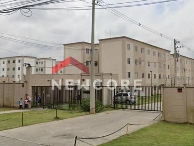 Apartamento em Estrada Santa Mônica Parque Santa Rosa Suzano/SP