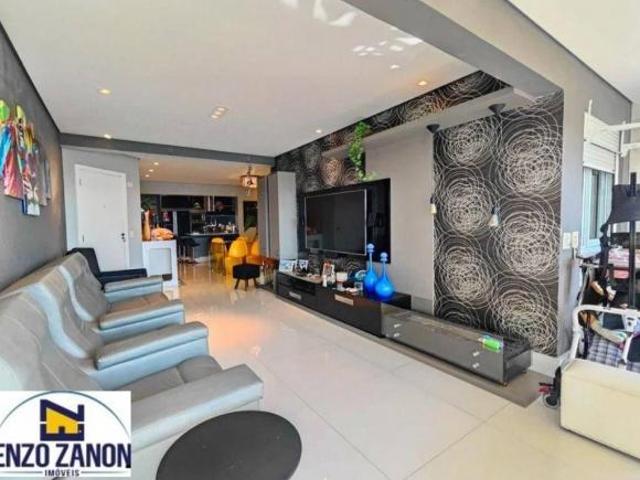 Apartamento em excelente estado de conservação, decorado com fino acabamento. 3 suítes, 3 vagas e de