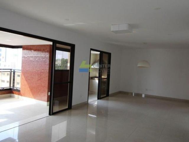 Apartamento em excelente localização