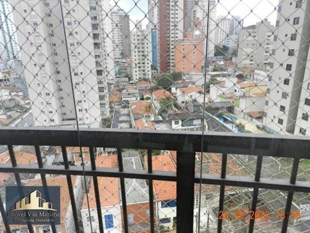 APARTAMENTO EM EXCELENTE LOCALIZAÇÃO