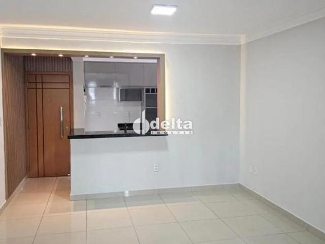 APARTAMENTO EM EXCELENTE LOCALIZAÇÃO