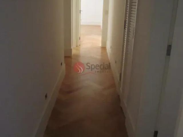 Apartamento em excelente localização com 3 suítes e 3 vagas na Vila Nova Conceição