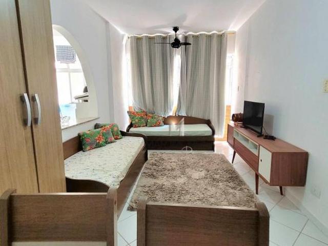 Apartamento em excelente localização na região da praia das Pitangueiras no Guarujá!