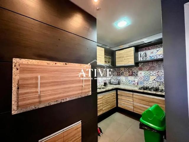 Apartamento em excelente prédio para locação com 130 metros quadrados