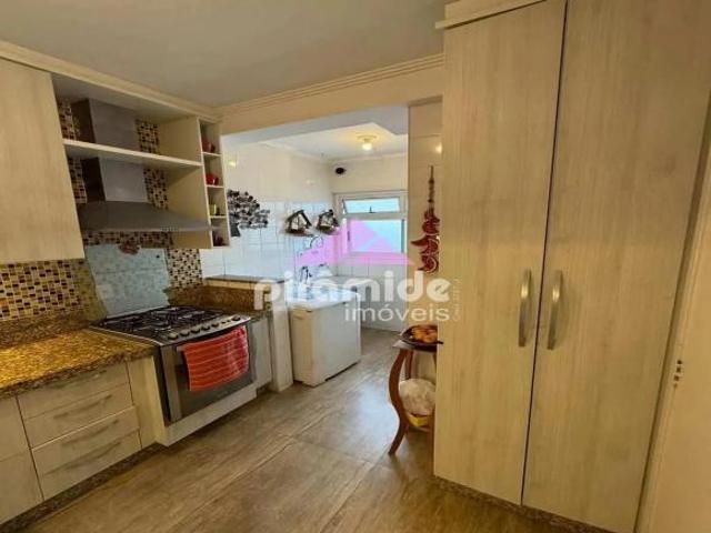 Apartamento em Floradas de São José, São José dos Campos/SP de 105m² 3 quartos à venda por R$ 950.00