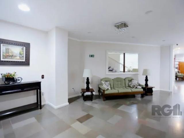 Apartamento 02 dormitórios no Bairro Floresta em Porto Alegre