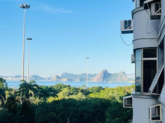 Apartamento em Flamengo, Rio de Janeiro/RJ de 196m² 4 quartos à venda por R$ 1.689.900,00