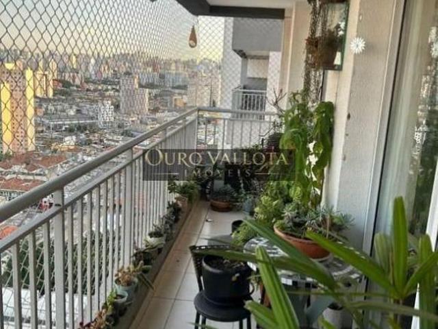 Apartamento em Frente ao Metrô