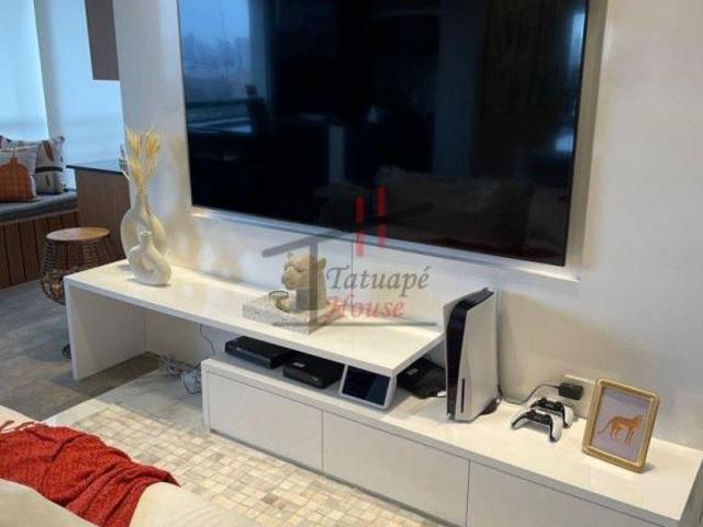 Apartamento em frente ao Shopping Anália Franco