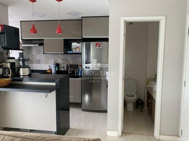Apartamento em frente ao Shopping Boulevard Tatuapé, 80m² 2 suítes 2 vagas fixas